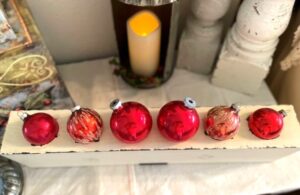 Festive Holiday Sugar Mold Decorating Ideas - From Farmhouse to Florida